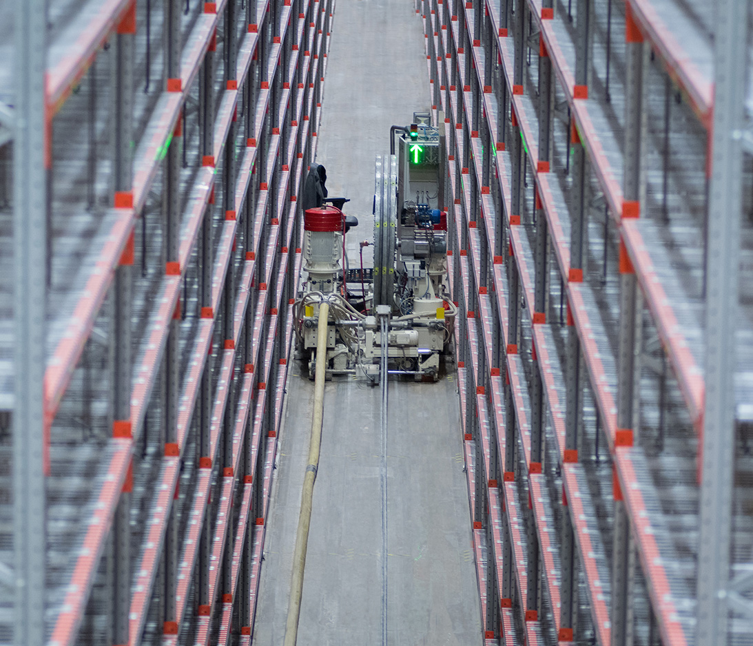 Floor Flatness for VNA: Discover the key to maximizing your warehouse ...